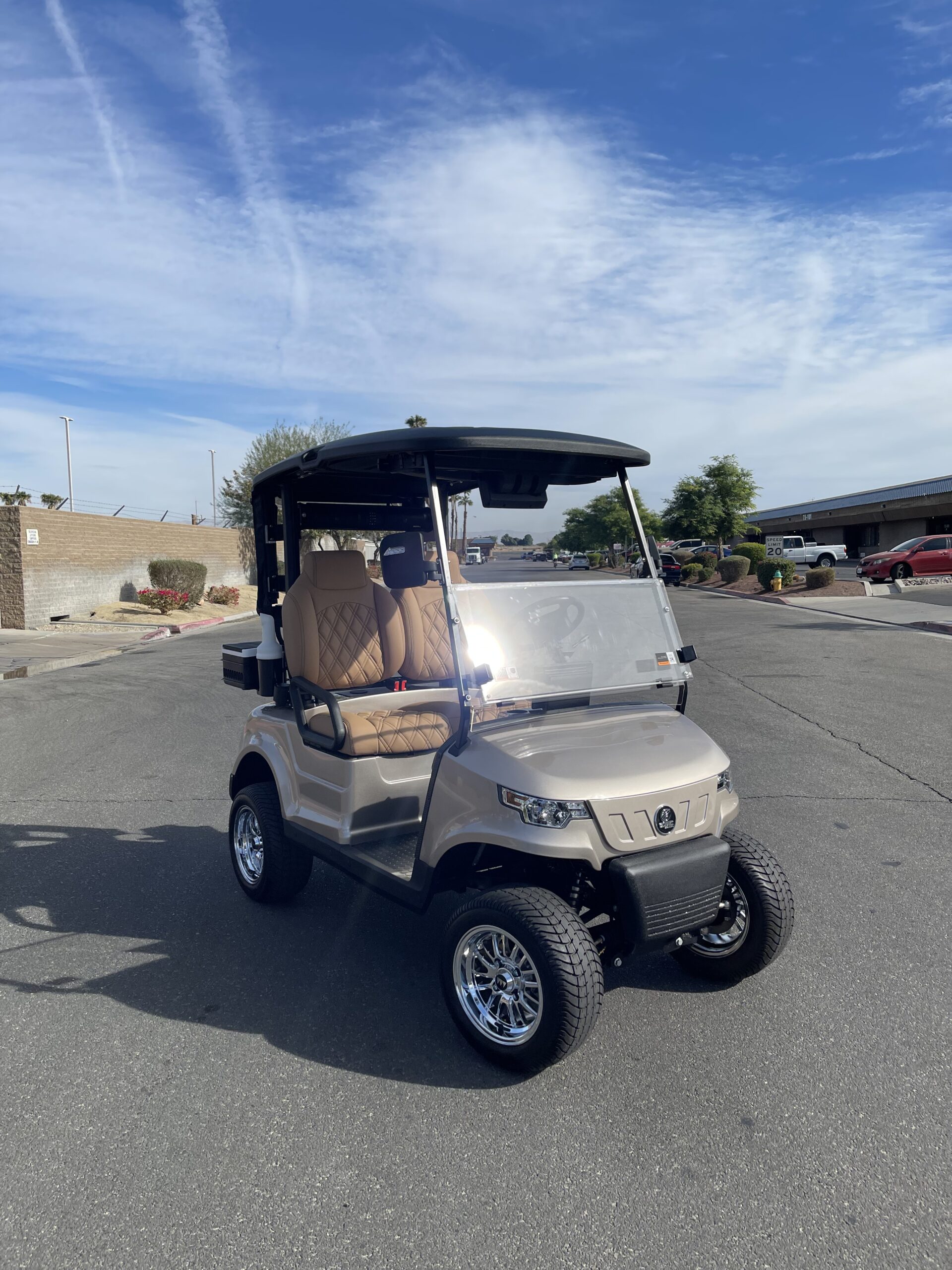 Epic E40 FX Golf Cart – New High-Performance Model from Icon Golf Cars